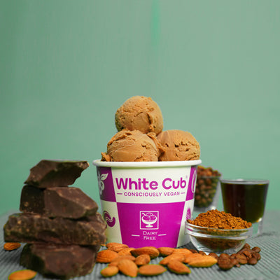 Coffee Lattè – White Cub